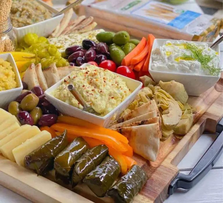 Pengertian Appetizer: Fungsi, Jenis, Ciri Khas dan Contohnya